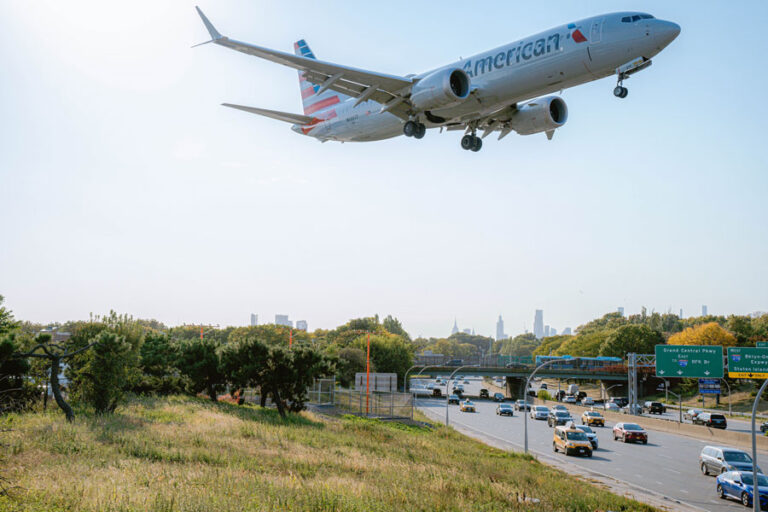 LaGuardia Airport (LGA) - Long Island Guide