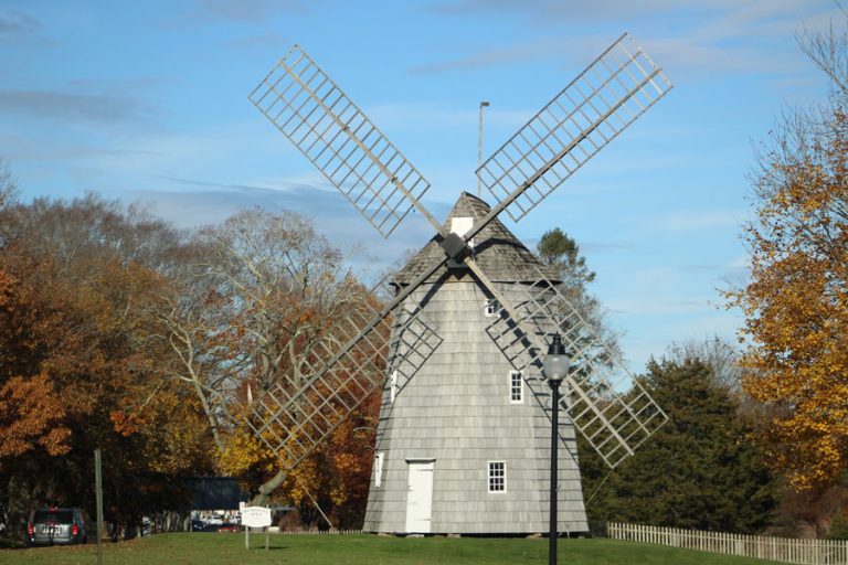 Hook Windmill - Long Island Guide